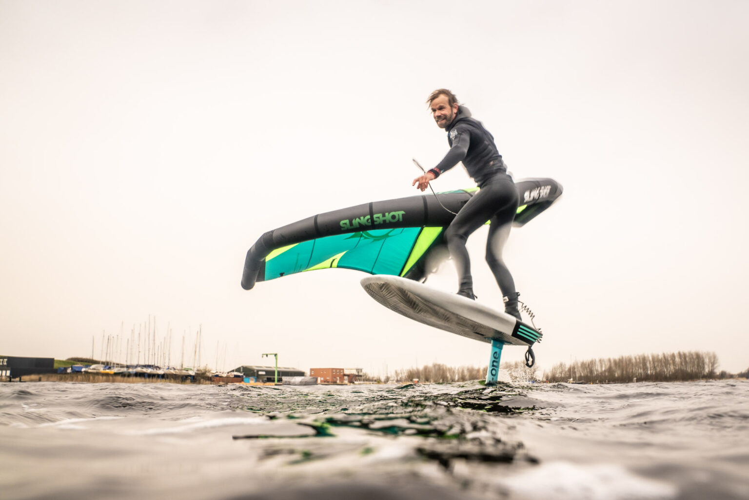 Wingfoilen of wing surfen leer je bij Wing Foil Haarlem